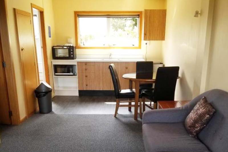 Superior 1 Bedroom Apartment - Alpine View Motel